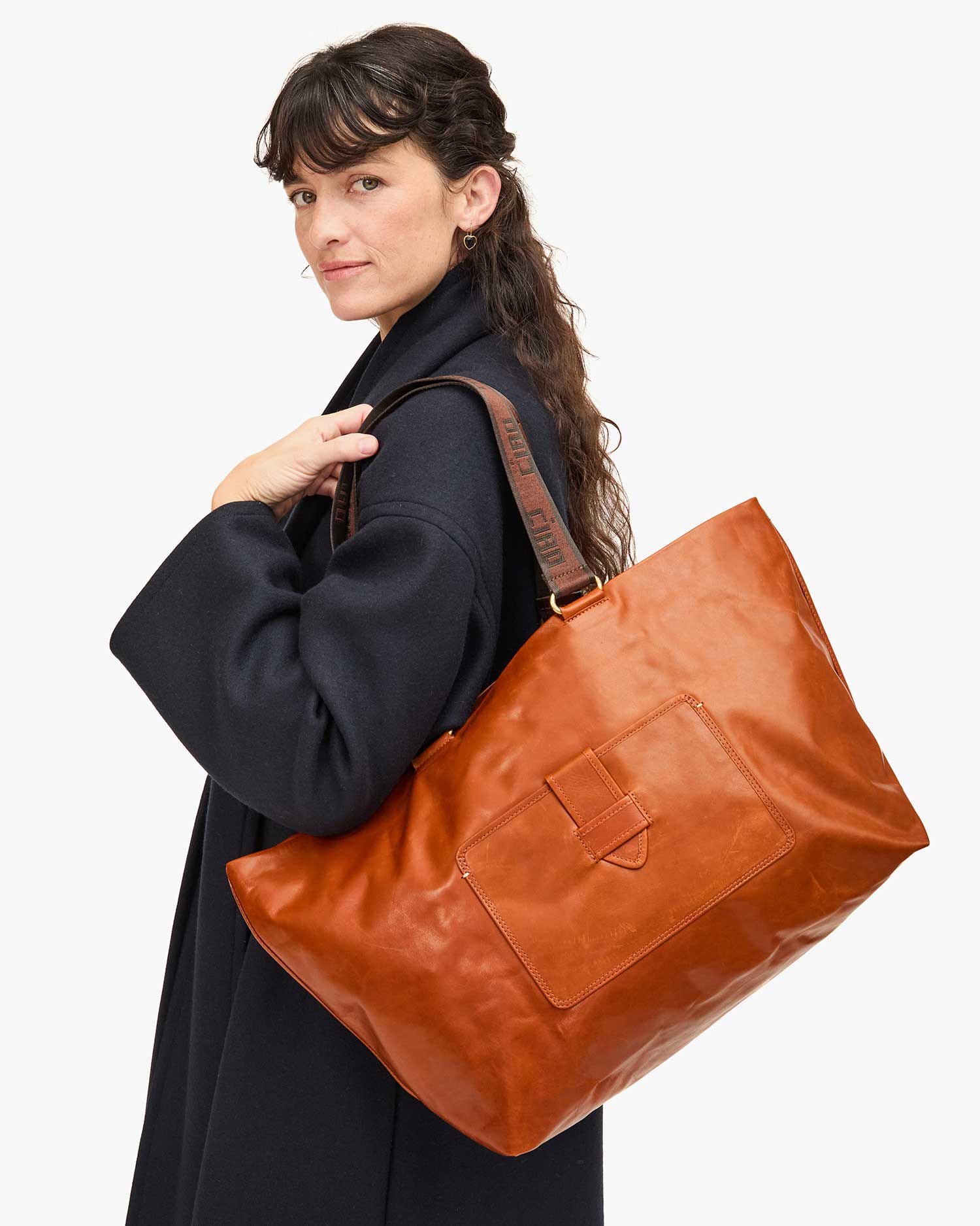 Grande Bateau Tote – Clare V.