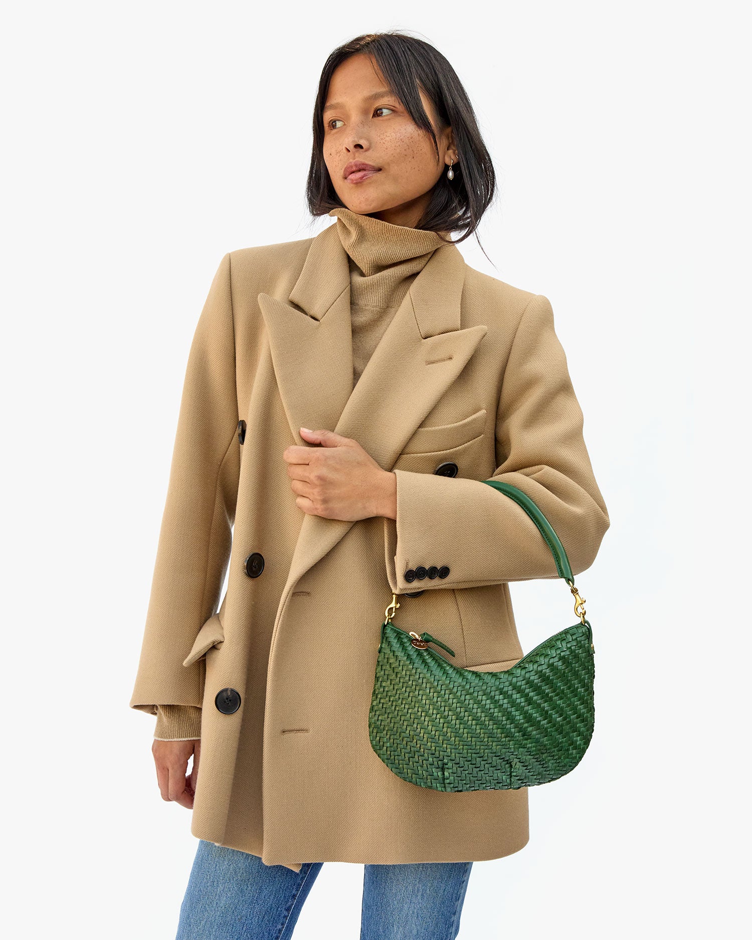 Petit Moyen – Clare V.