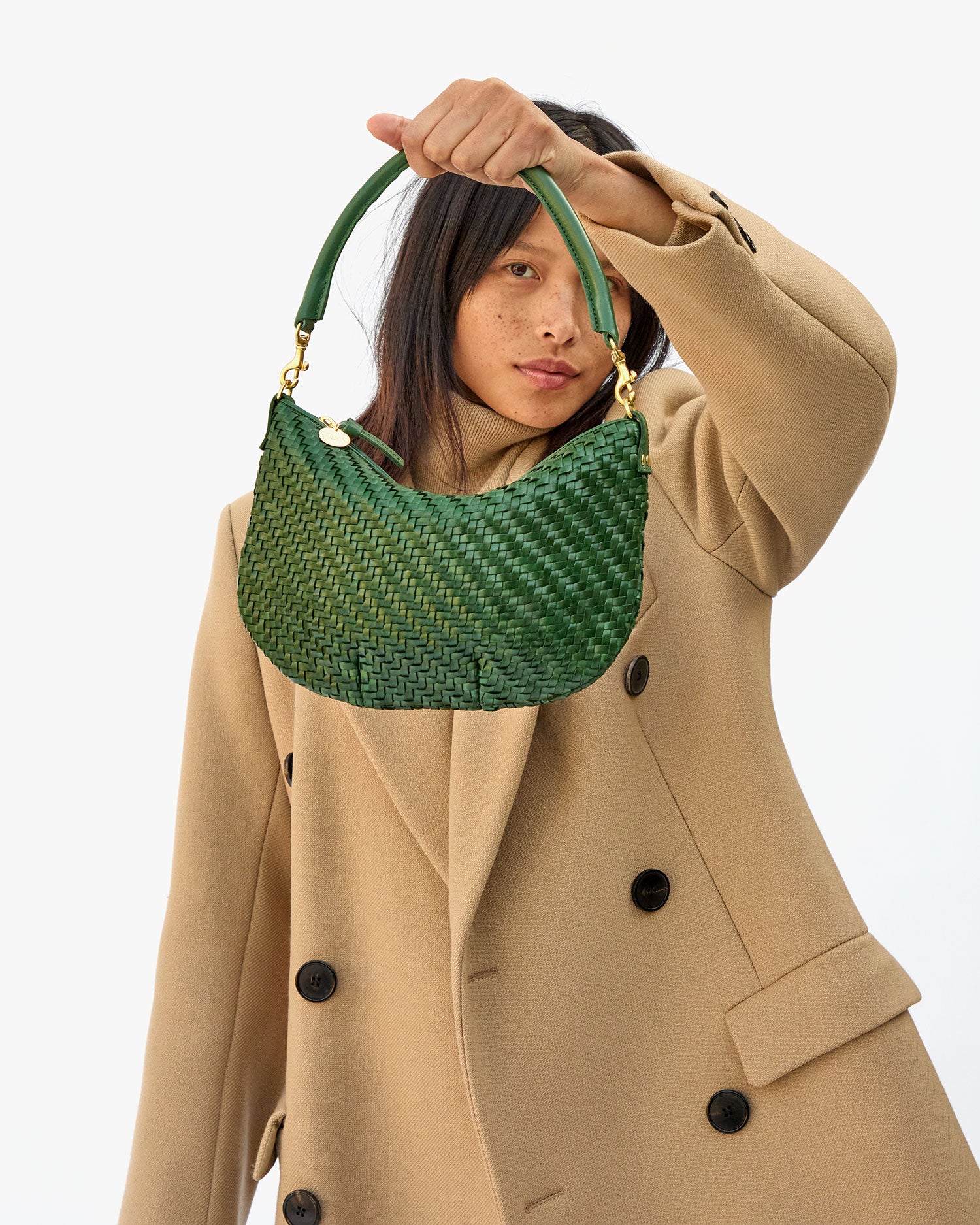 Petit Moyen – Clare V.